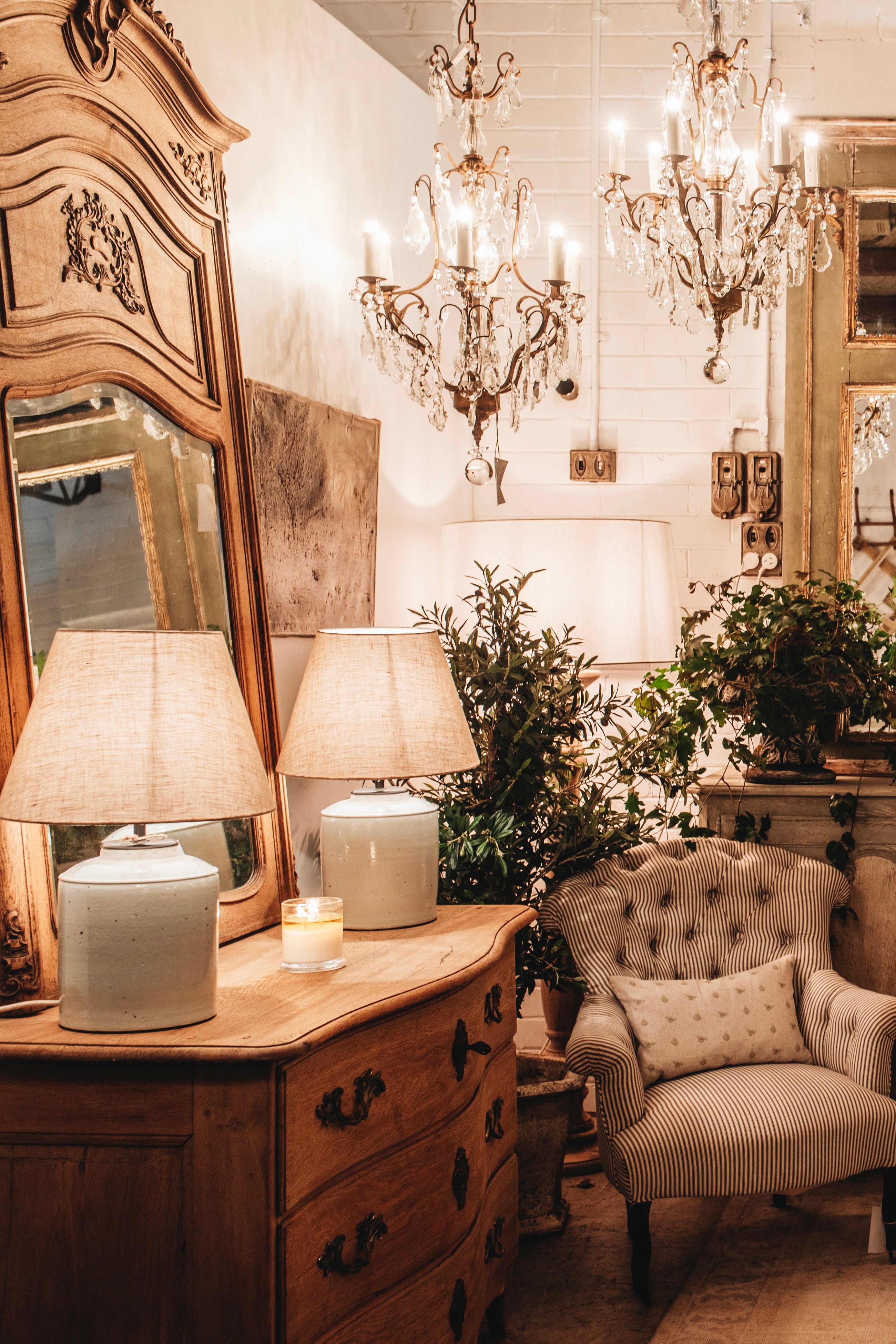 Lighting – Shades Of Pale